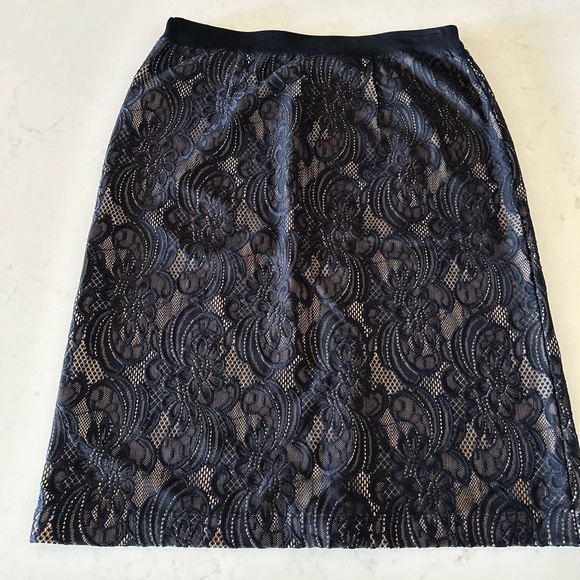 Misook | Skirts | Misook Laceoverlay Skirt M Black Nude | Poshmark